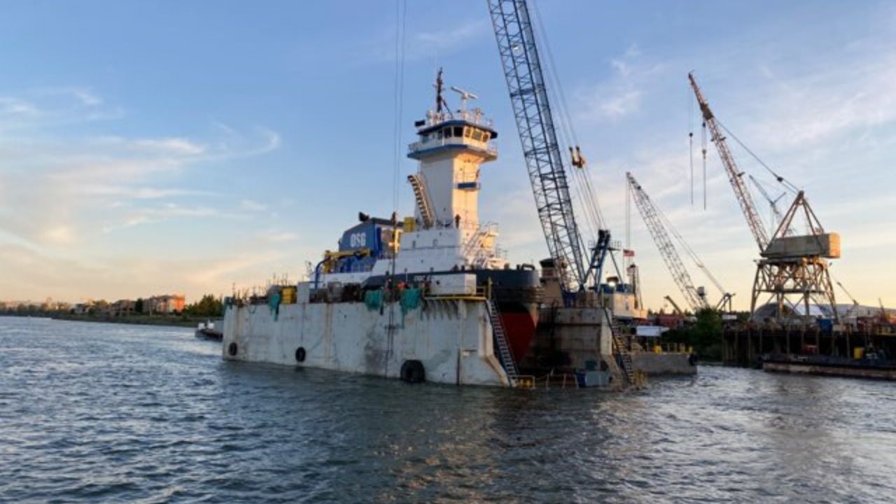 Undocking of the OSG Endurance - JT Marine Inc - Marine Services & Shipyard